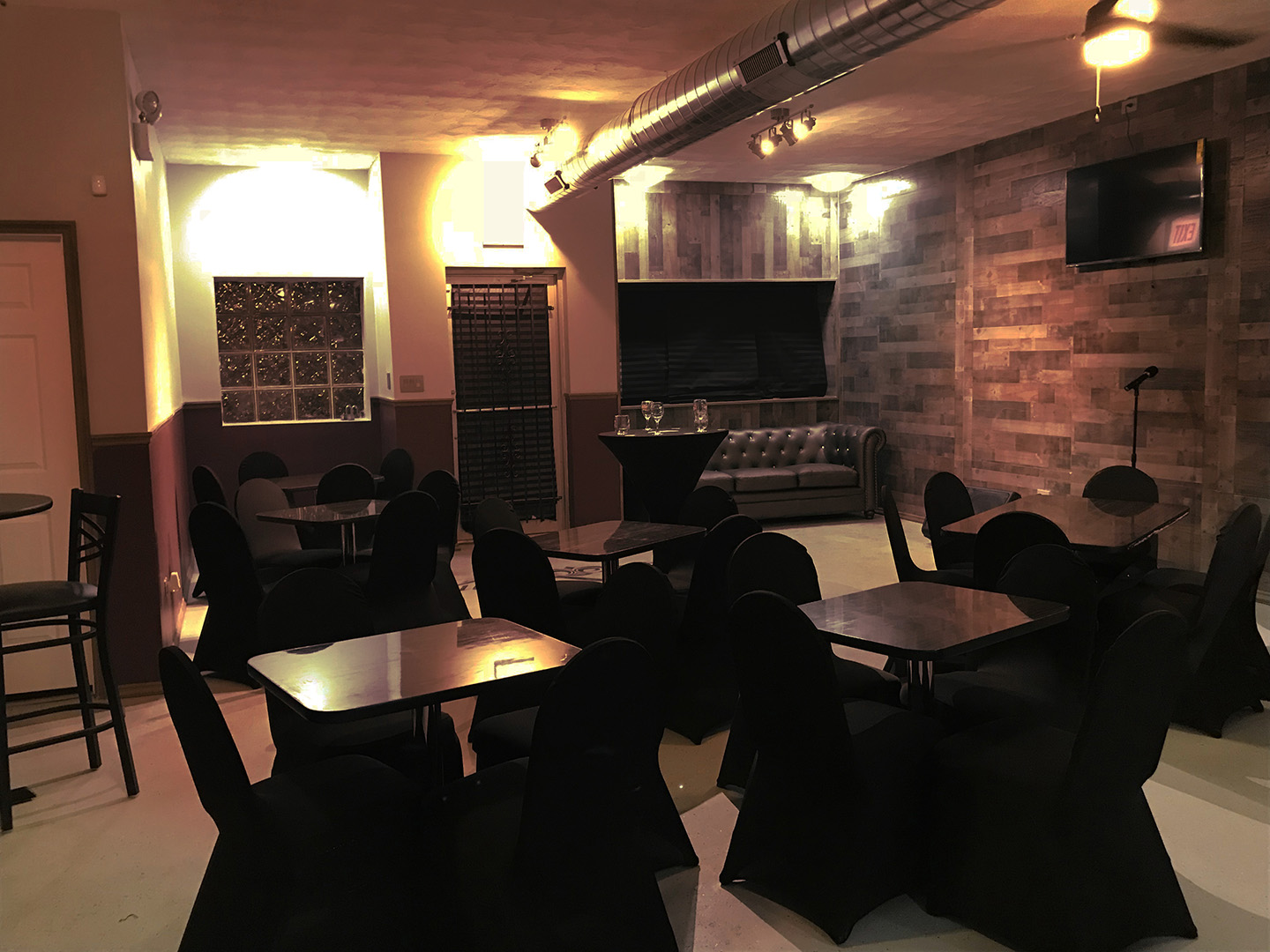 center room – Rose Room Chicago